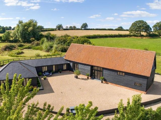 4 bedroom property for sale
