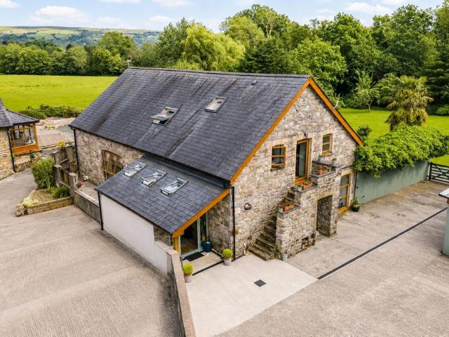 4 bedroom property for sale