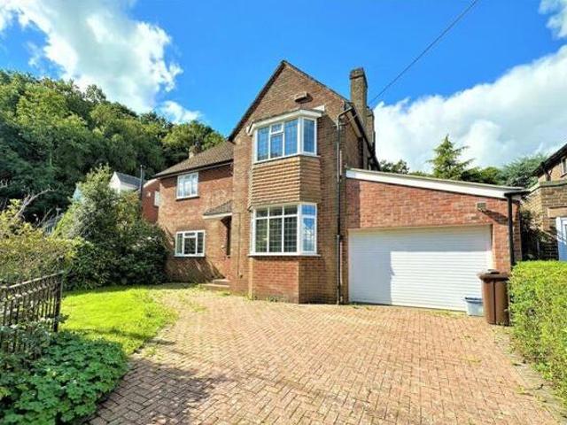 4 Bedroom Property For Sale In Oughtibridge