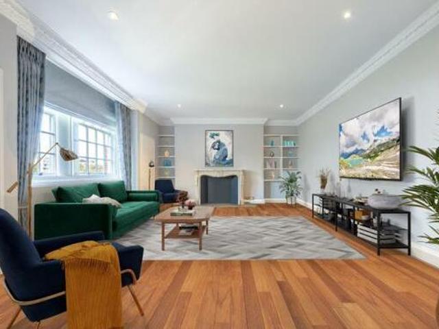 4 Bedroom Property For Sale In London