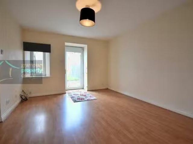 4 Bedroom Property For Sale In Laverock Bank, Dunbar Street, L.