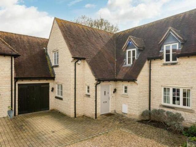 4 Bedroom Property For Sale In Pavenham