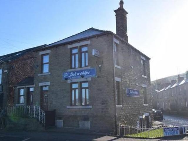 4 bedroom property for sale in Wakefield Road Scissett Huddersfield HD8