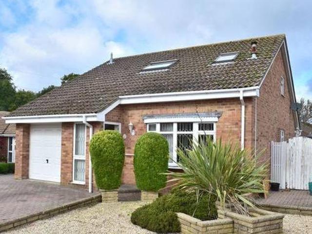 4 bedroom property for sale in The Warren Holbury SO45
