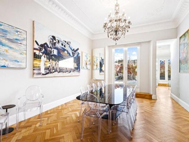 4 bedroom property in Eccleston Square, London, SW1V £34,500 pcm | Chestertons