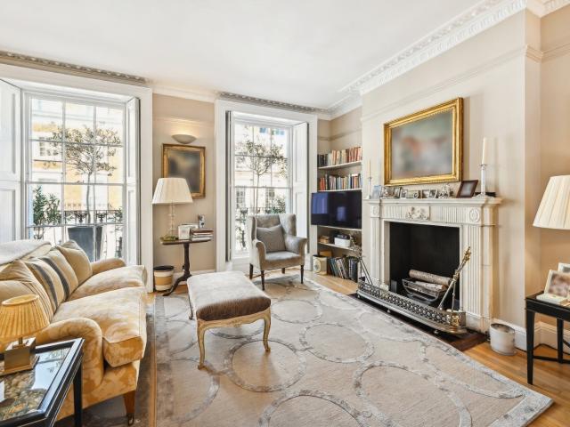 4 bedroom property in Moore Street, London, SW3 £9,750 pcm | Chestertons