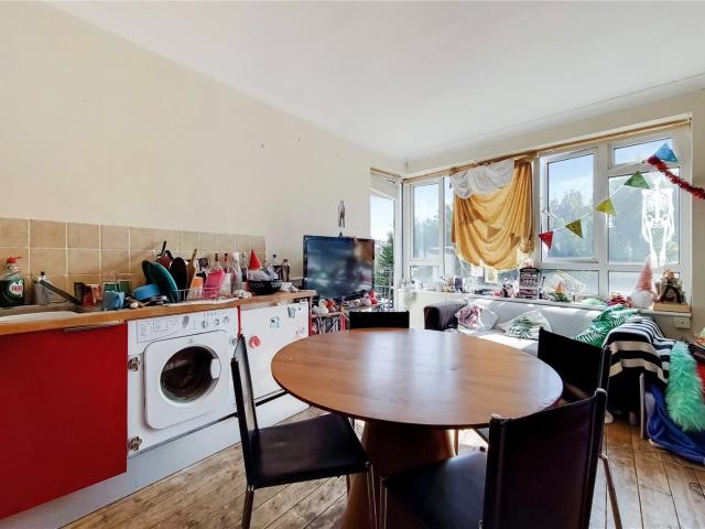 4 bedroom property in St. Pancras Way, London, NW1 £4,280 pcm | Chestertons