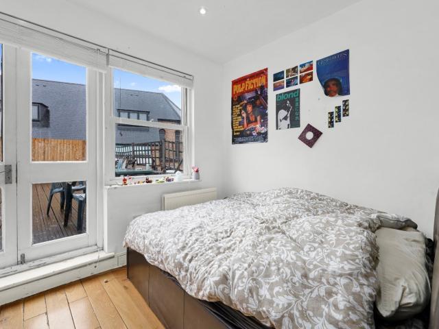 4 bedroom property in Parkway, Camden, London, NW1 £4,650 pcm | Chestertons