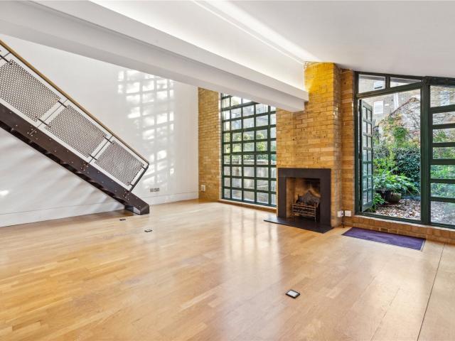 4 bedroom property in Prebend Studios, Ravensmede Way, London, W4 £5,500 pcm | Chestertons