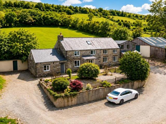 4 bedroom property with land for sale