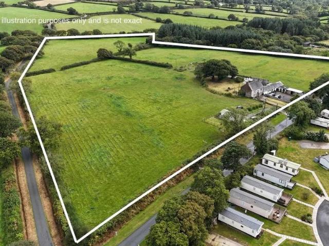 4 bedroom property with land for sale