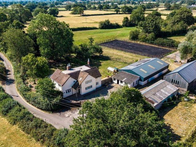 4 bedroom property with land for sale