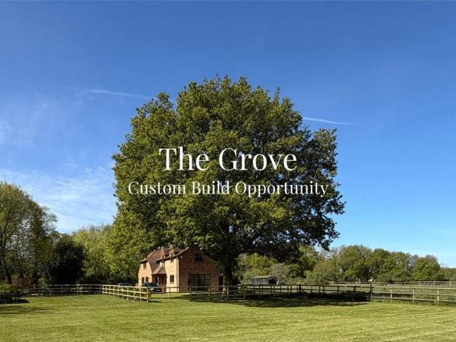 4 bedroom property with land for sale