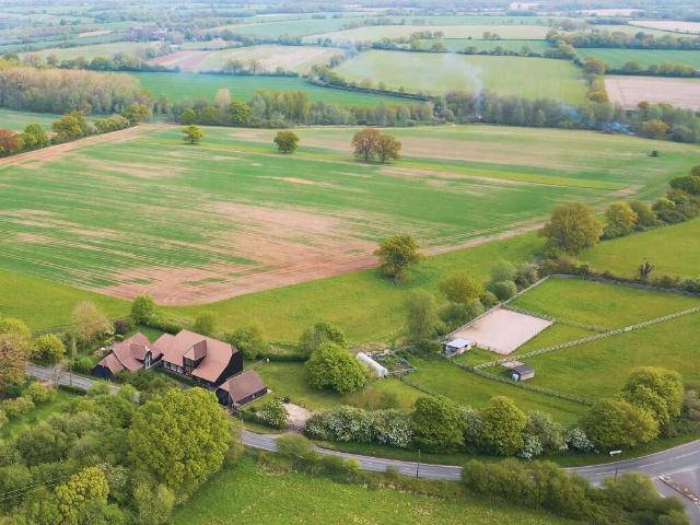 4 bedroom property with land for sale