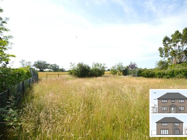 4 bedroom property with land for sale