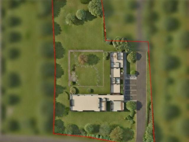 4 bedroom property with land for sale