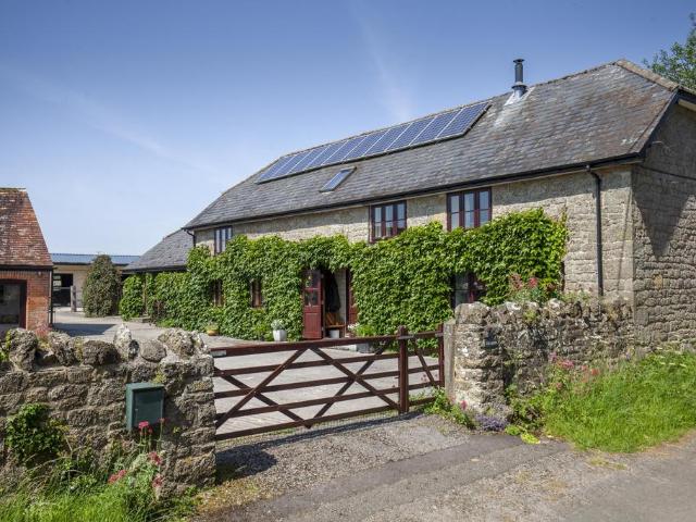 4 bedroom property with land for sale