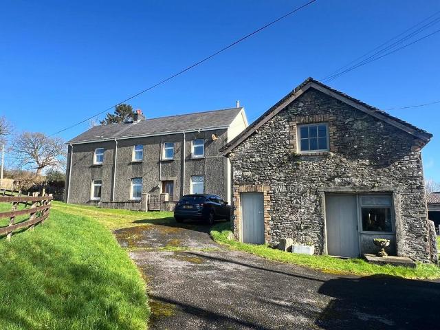 4 bedroom property with land for sale