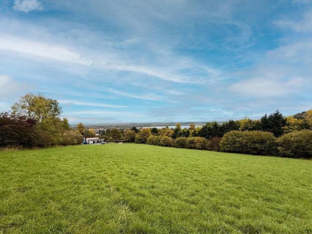 4 bedroom property with land for sale