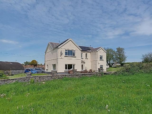 4 bedroom property with land for sale