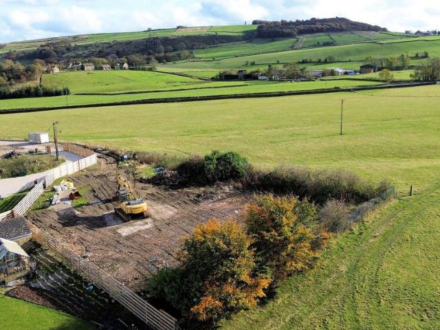 4 bedroom property with land for sale