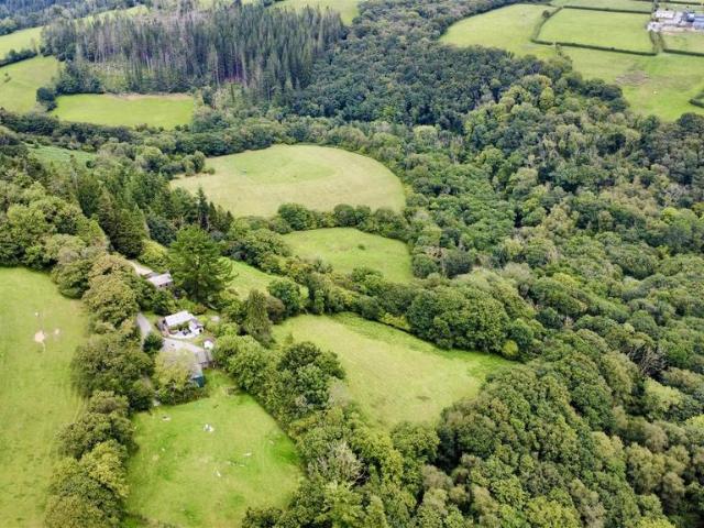 4 bedroom property with land for sale
