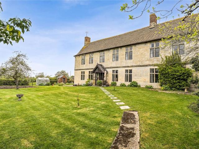 4 bedroom property with land for sale