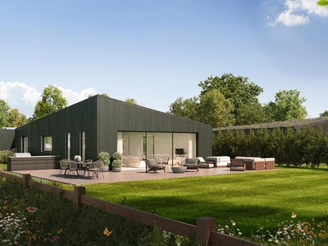 4 bedroom property with land for sale