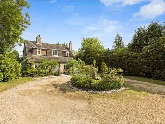 4 bedroom property to let in New Inn Road, Beckley, Oxford, Ox.