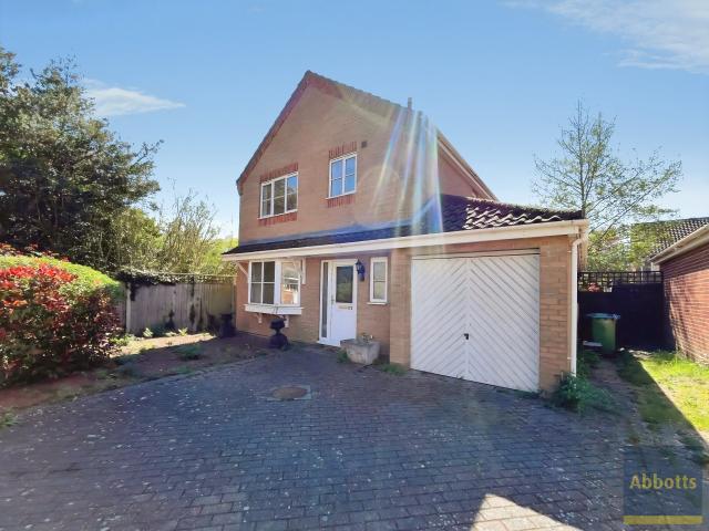 4 bedroom property to let in Hadley Drive, NR2 3RT £1,500 pcm