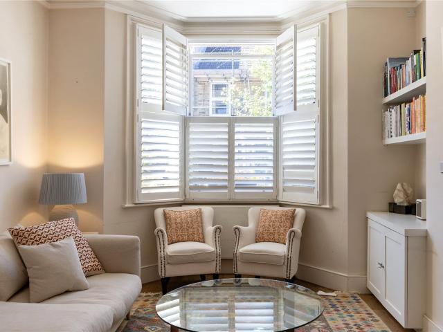 4 bedroom property to let in Inworth Street, London, SW11 £5,250 pcm
