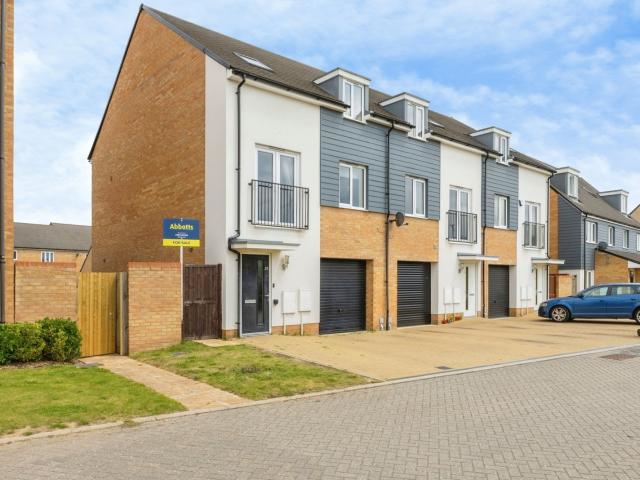4 bedroom property to let in Jutland Rise, NR18 0YR £1,500 pcm