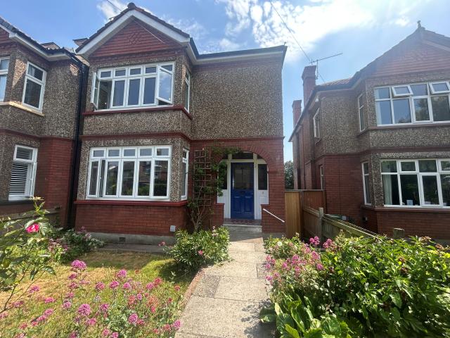 4 bedroom property to let in Kings Drive, Bishopston £2,500 pcm