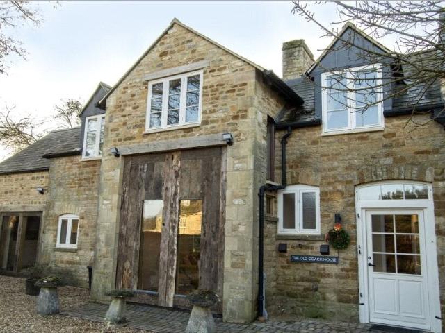 4 bedroom property to let in West End, Kingham, Chipping Norton, OX7 £4,500 pcm