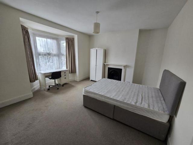 4 bedroom Property To Let