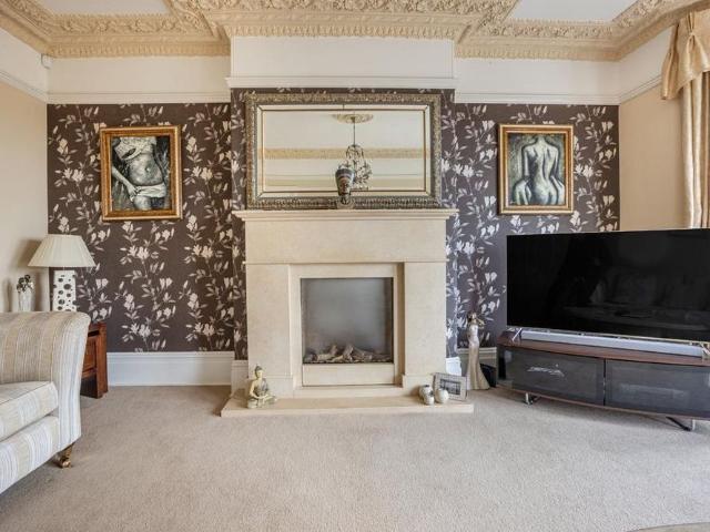 4 bedroom property to rent