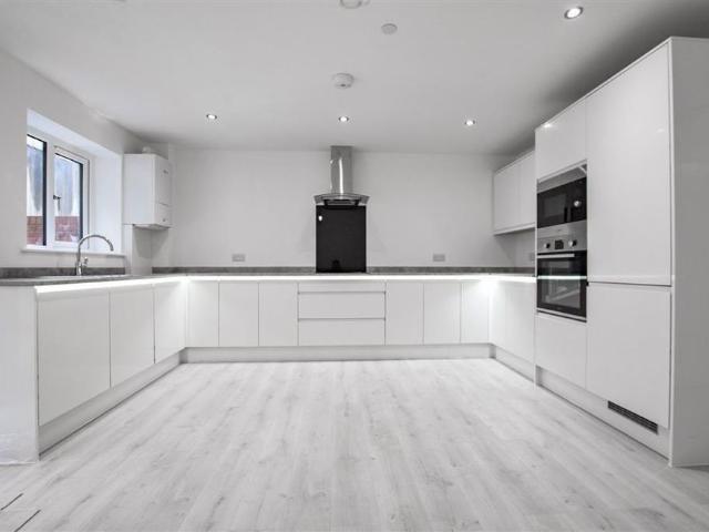 4 bedroom property to rent