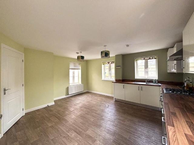 4 bedroom property to rent
