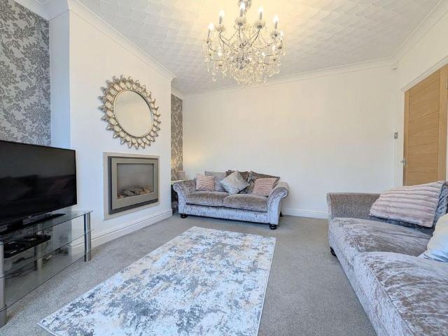 4 bedroom property to rent