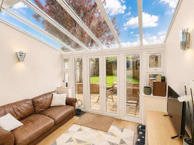 4 bedroom property to rent
