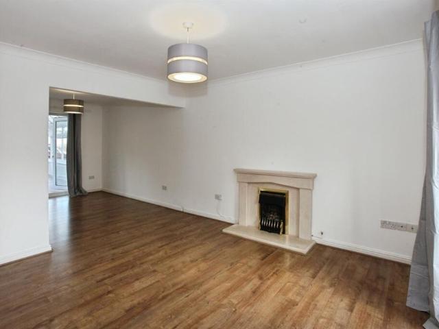 4 bedroom property to rent