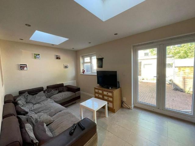 4 bedroom property to rent