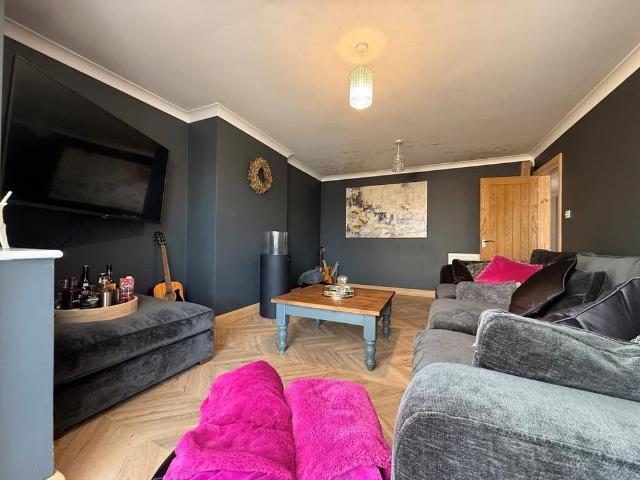 4 bedroom property to rent