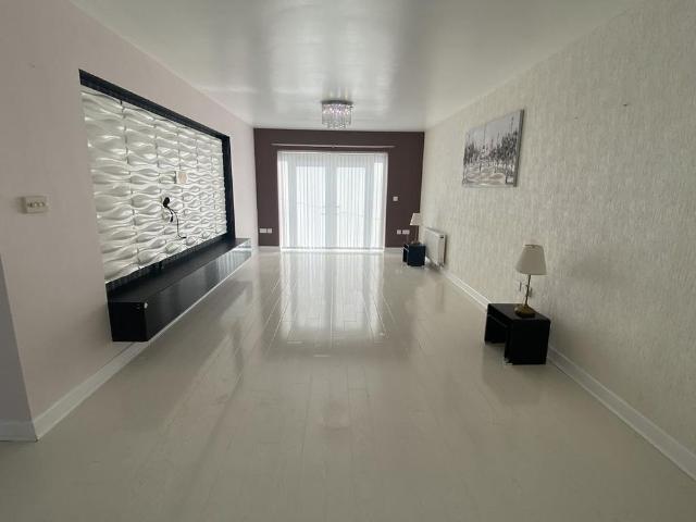 4 bedroom property to rent