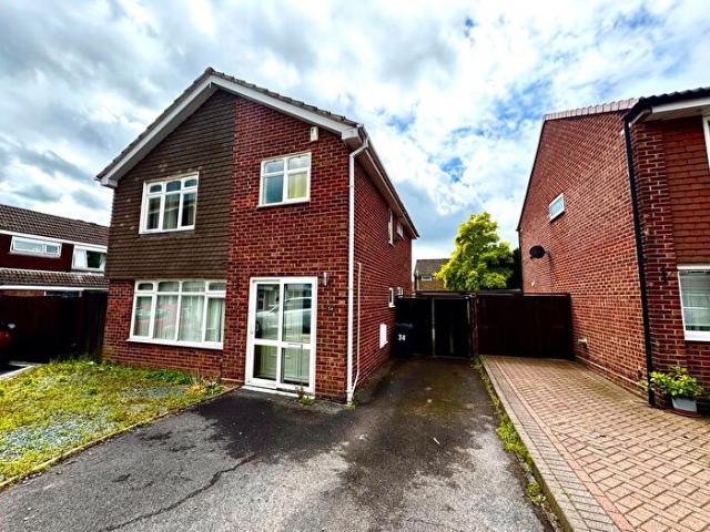 4 Bedroom Property To Rent In Barford Close, Sutton Coldfield, B76