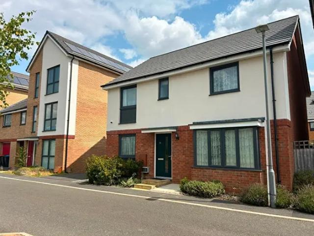 4 Bedroom Property To Rent In Bel Air Grove, Milton Keynes, MK17