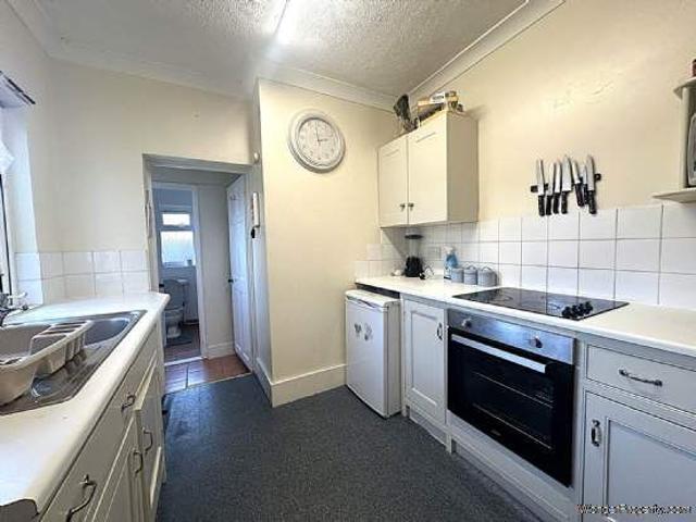 4 bedroom property to rent in Canterbury