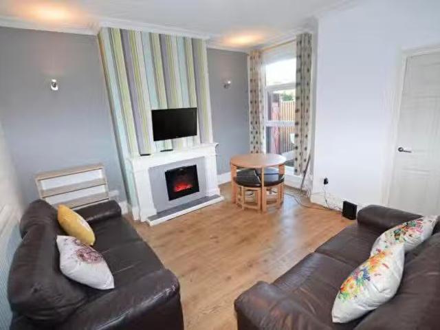 4 Bedroom Property To Rent In Etwall Street, DE22