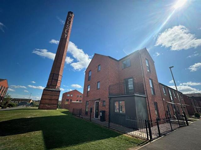 4 Bedroom Property To Rent In Langton Way, Leicester, LE4