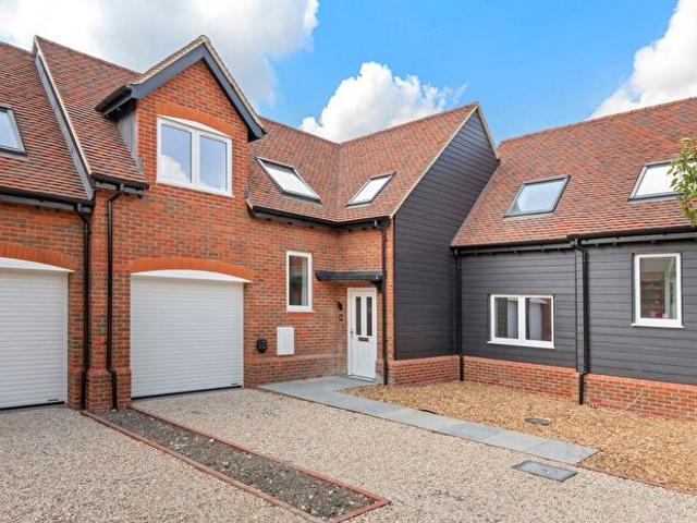 4 Bedroom Property To Rent In Old Nursery Place, Askett, HP27